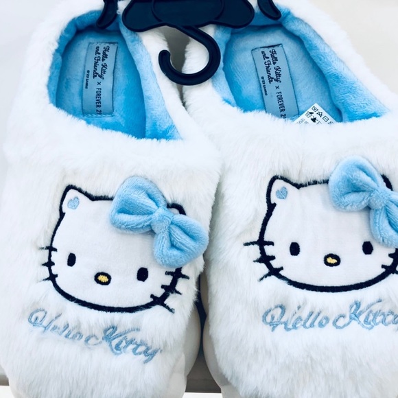 Fascinating Hello Kitty Forever 21 Slippers Images